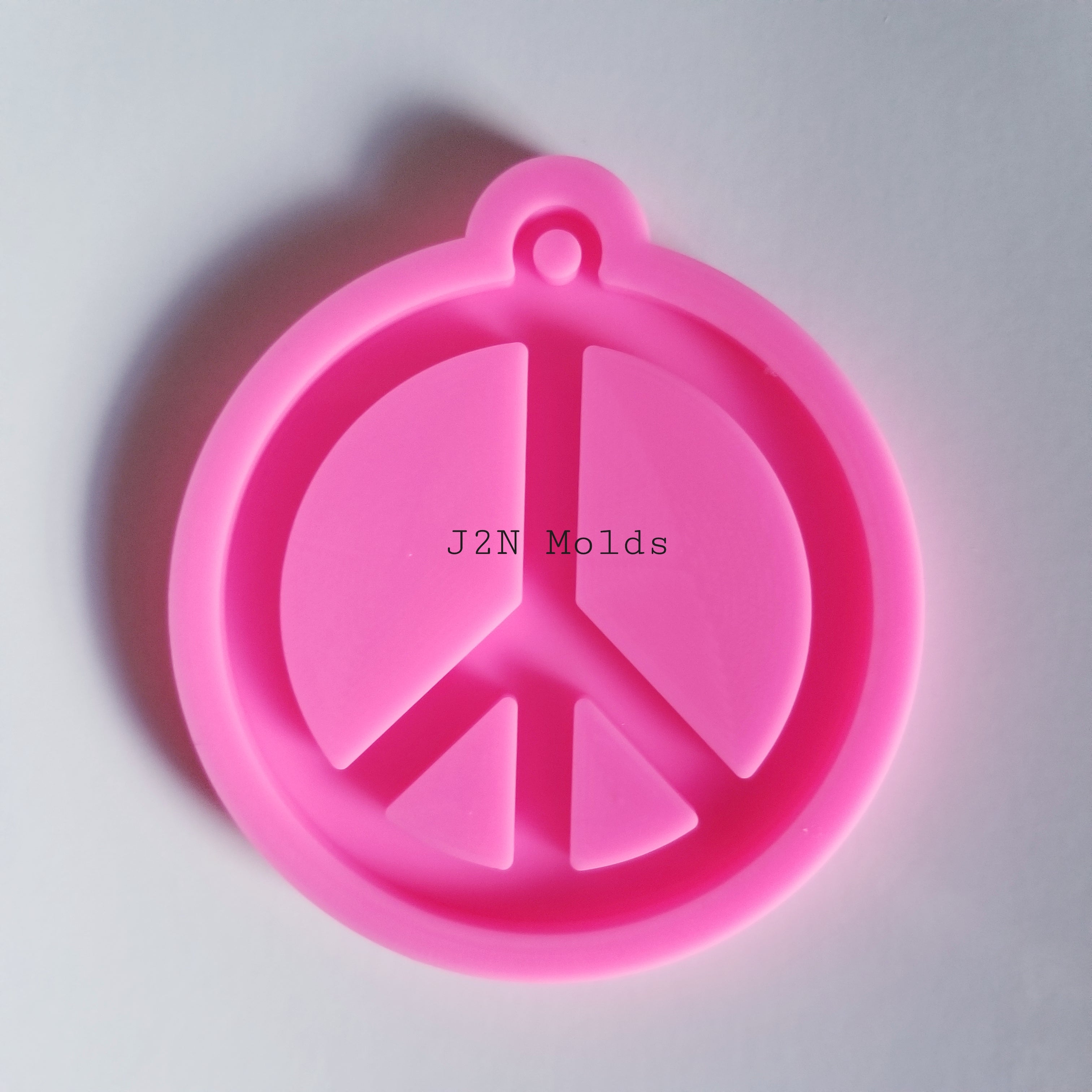 Shiny peace sign keychain mold – J2N silicone molds glitter and more