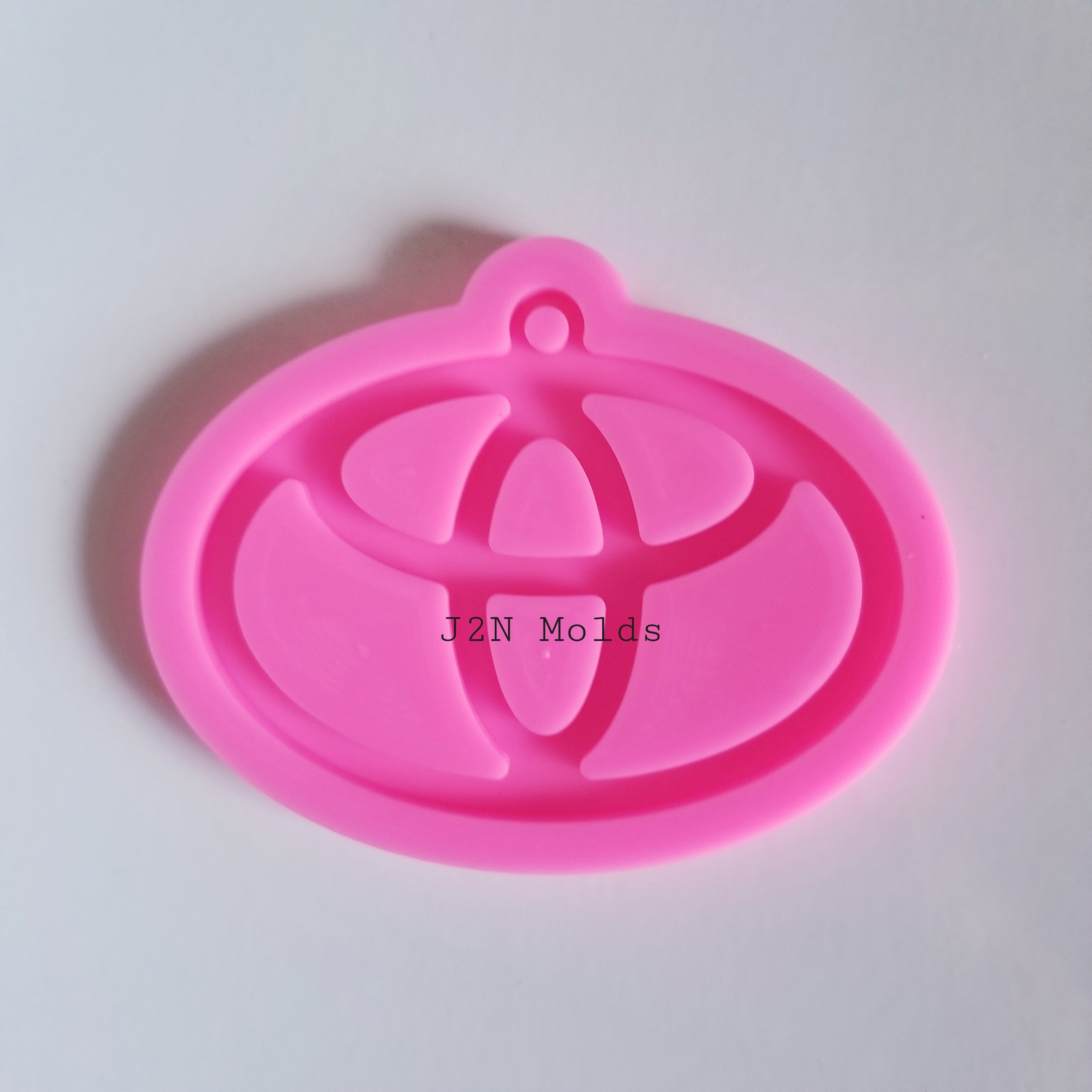 Shiny Toyota keychain mold – J2N silicone molds glitter and more
